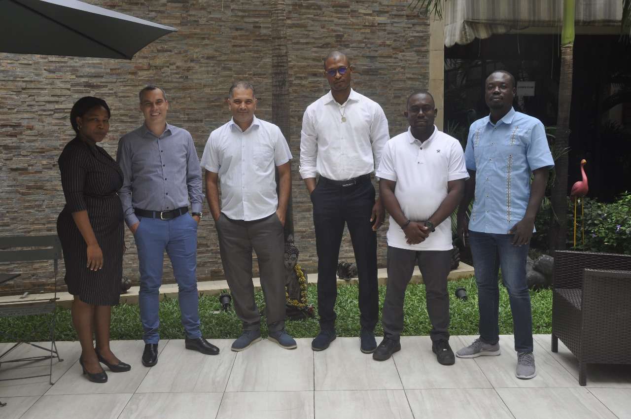 Amine Group - Amine Group